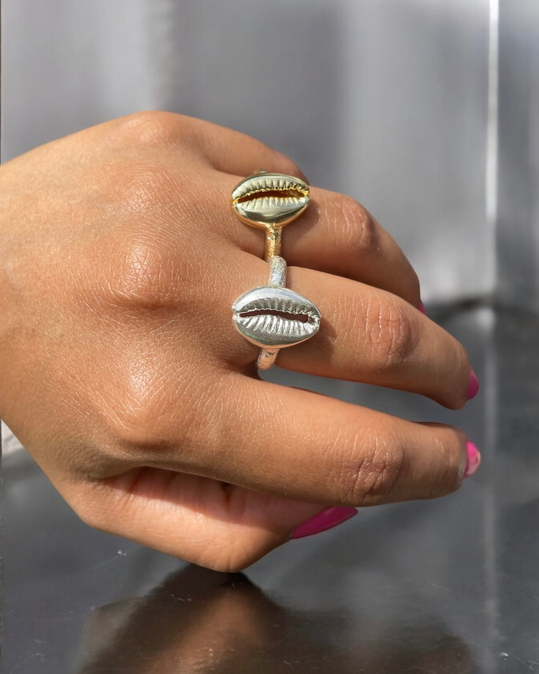 SHELL – Valeri Christina